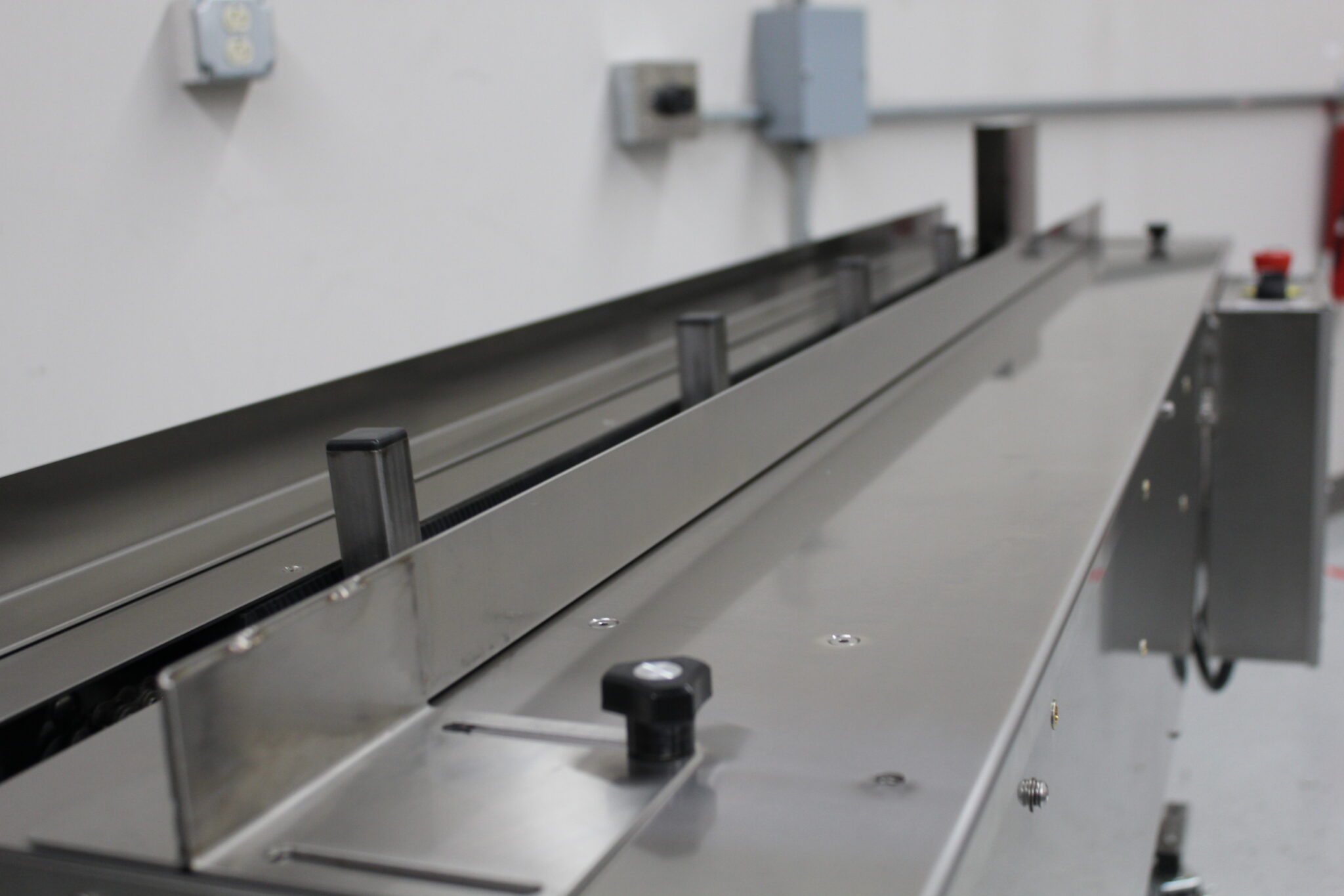 Flighted Infeed Conveyor FIC1772 - Heat Seal